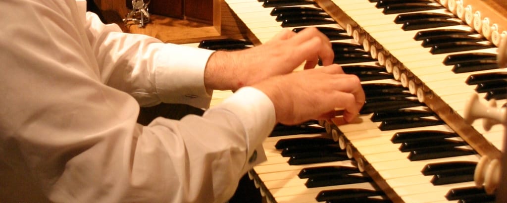 Fergus Black is an organist who plays at weddings, functions and other ...